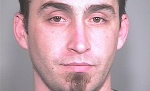 US man kills girlfriend then posts pictures of body online