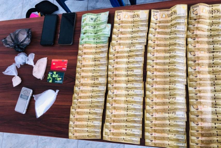 හෙරොයින් ජාවාරමේ නිරත තිදෙනෙකු විශේෂ කාර්ය බළකායේ අත්අඩංගුවට - Sannasa - සන්නස | ශ්‍රී ලාංකීය නව ...