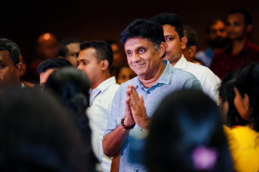 විපක්ෂ නායක සජිත්, අධ්‍යාපන සුදුසුකම් ඇතුළත් ලේඛන පාර්ලිමේන්තුවට ...