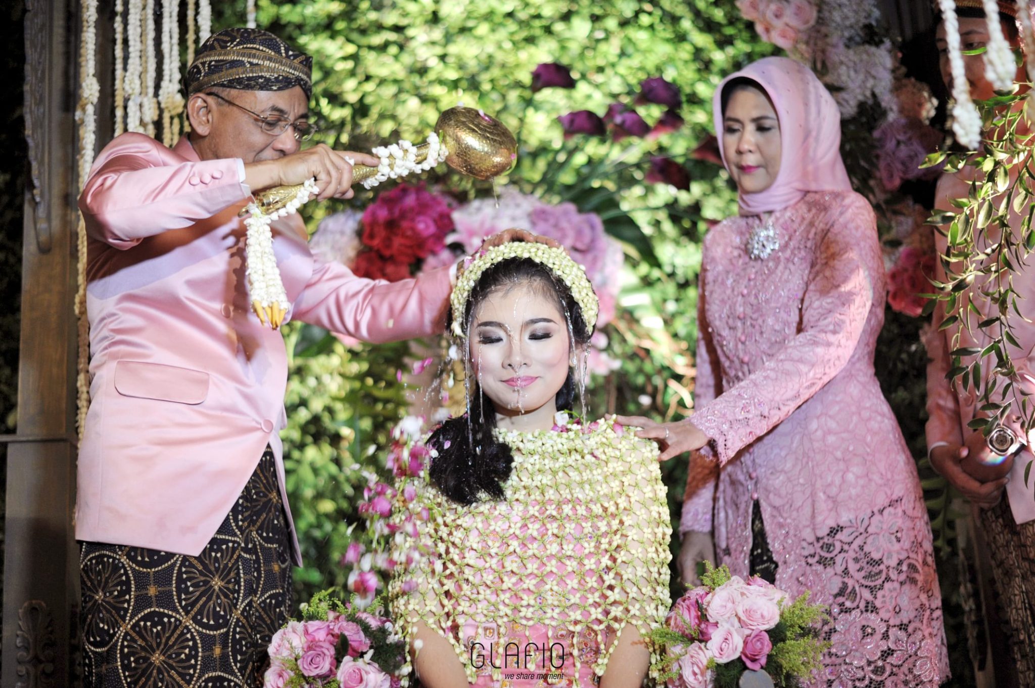 Traditional Javanese Wedding at Bidakara Hotel | The Wedding | The ...