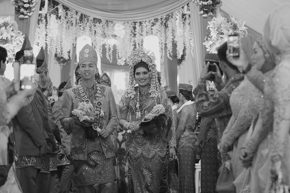 Pernikahan Meriah dengan Adat Banjarmasin ala Atrina dan Riszky | The ...