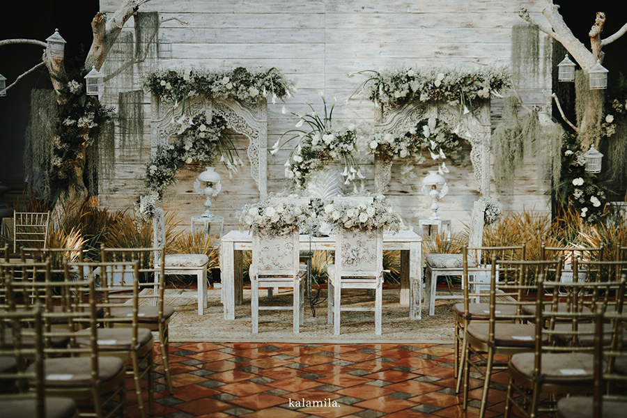 Pernikahan Bertema Rustic Succulent ala Della dan Bagus | The Wedding ...