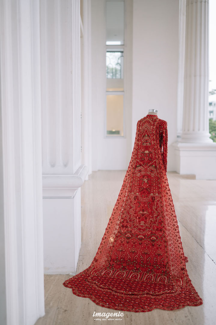 Perpaduan Tema Tradisional & Modern pada Pernikahan Hanifah dan Bagus ...