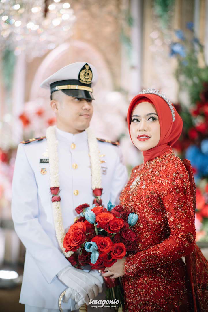 Perpaduan Tema Tradisional & Modern pada Pernikahan Hanifah dan Bagus ...