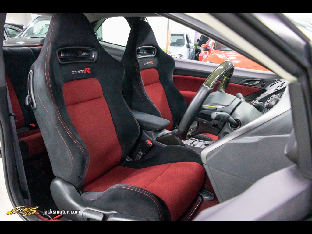 積時汽車(香港)有限公司