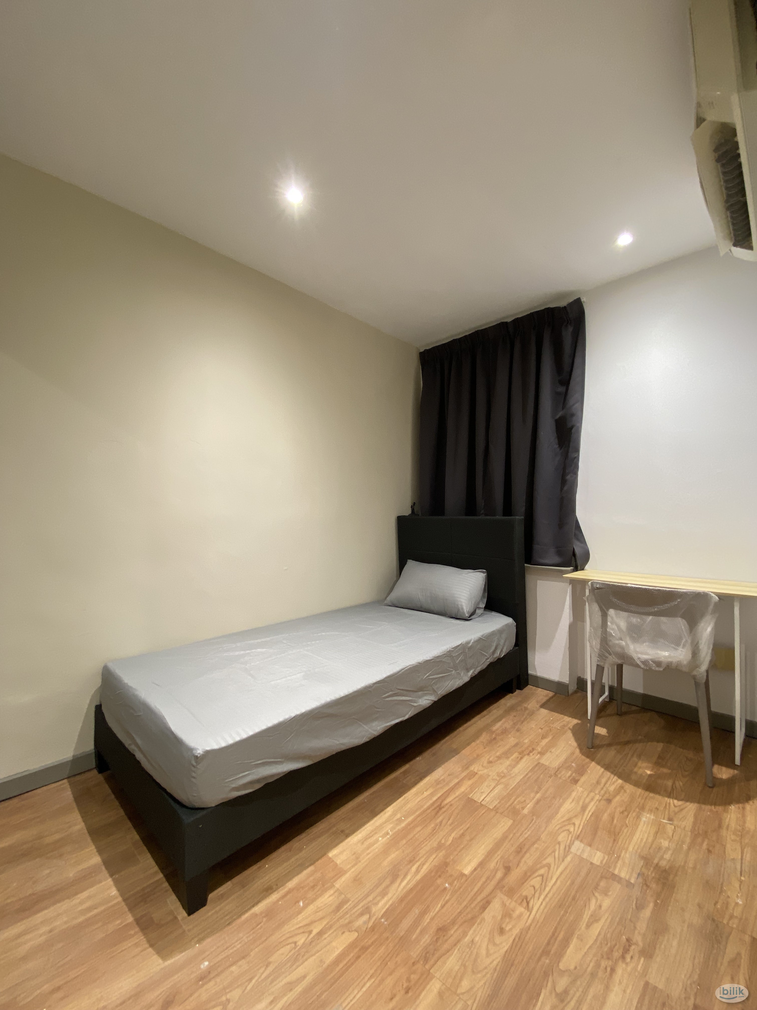 Master Bedroom at Hotel Lemon Tree Kepong, MRT2 Kepong Baru, AEON Big ...