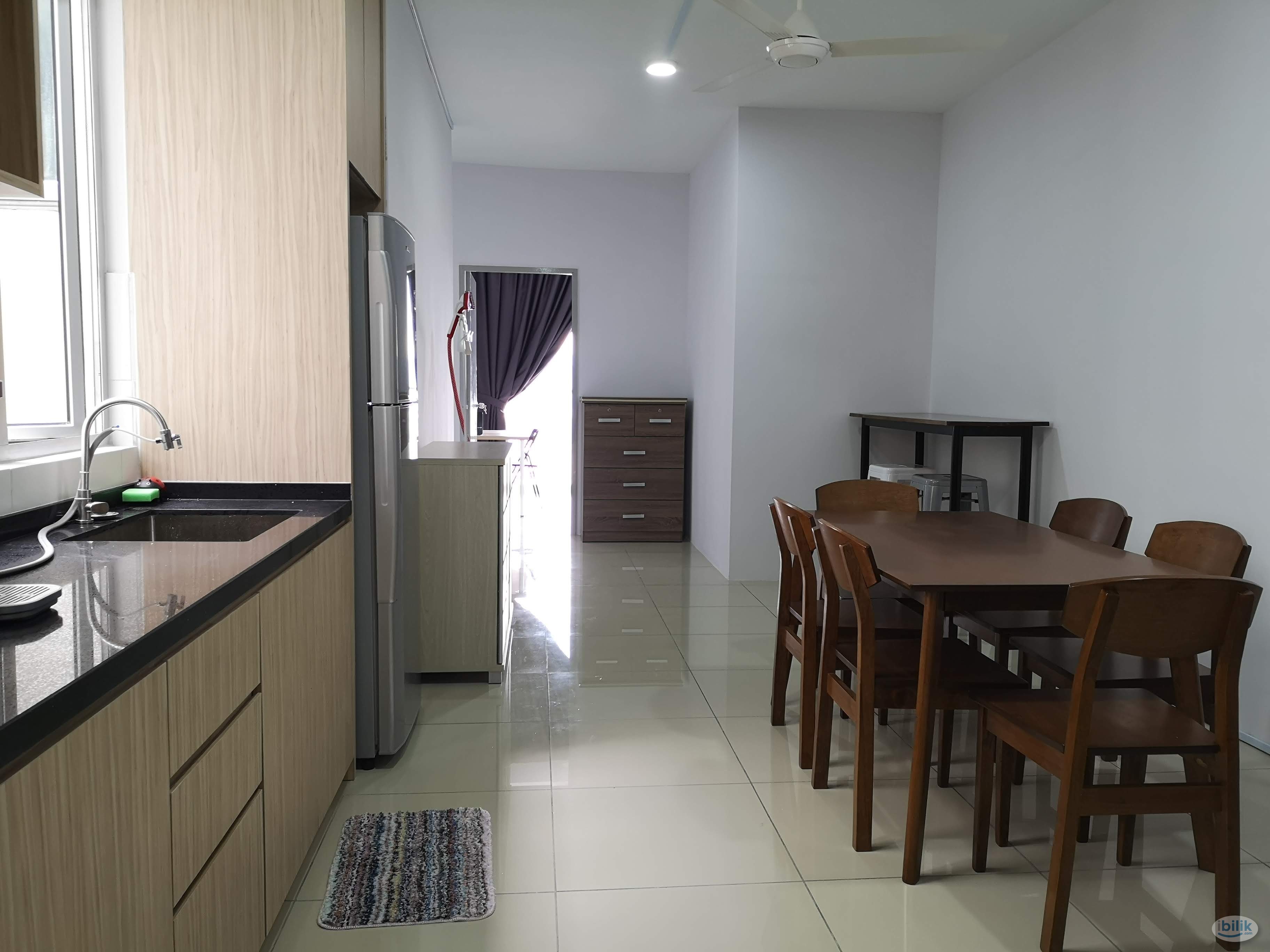 Master Room at PV18 Residence Platinum Lake City, Setapak - Room For ...