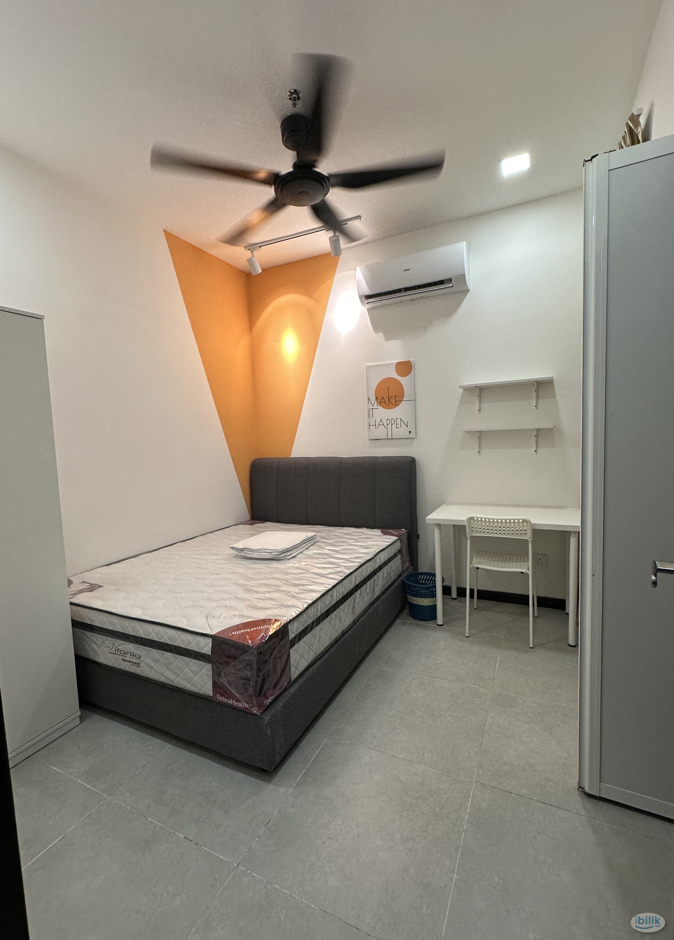 Middle Room at Kuala Lumpur, Malaysia - Room For Rent in