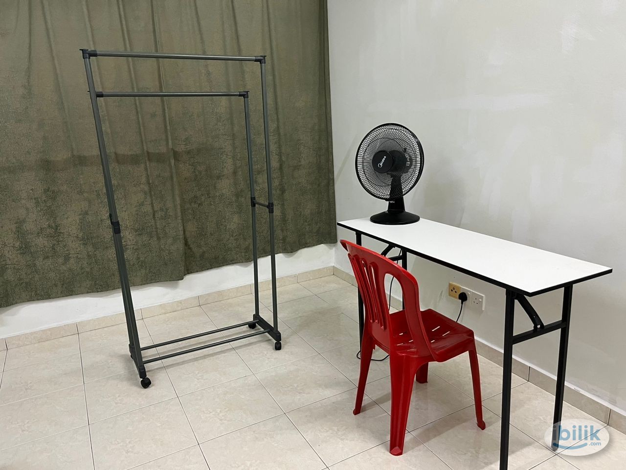 500Mbps Master Room near Queensbay Mall, Queens Waterfront, Bukit ...