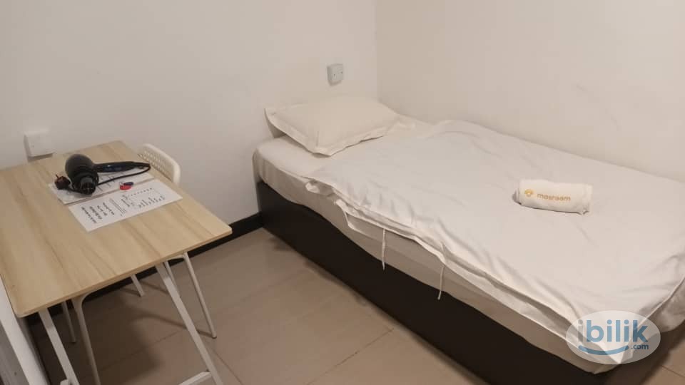 Fully furnished & WIFI included (Single Bedroom-RM680) @ Masroom Hotel ...