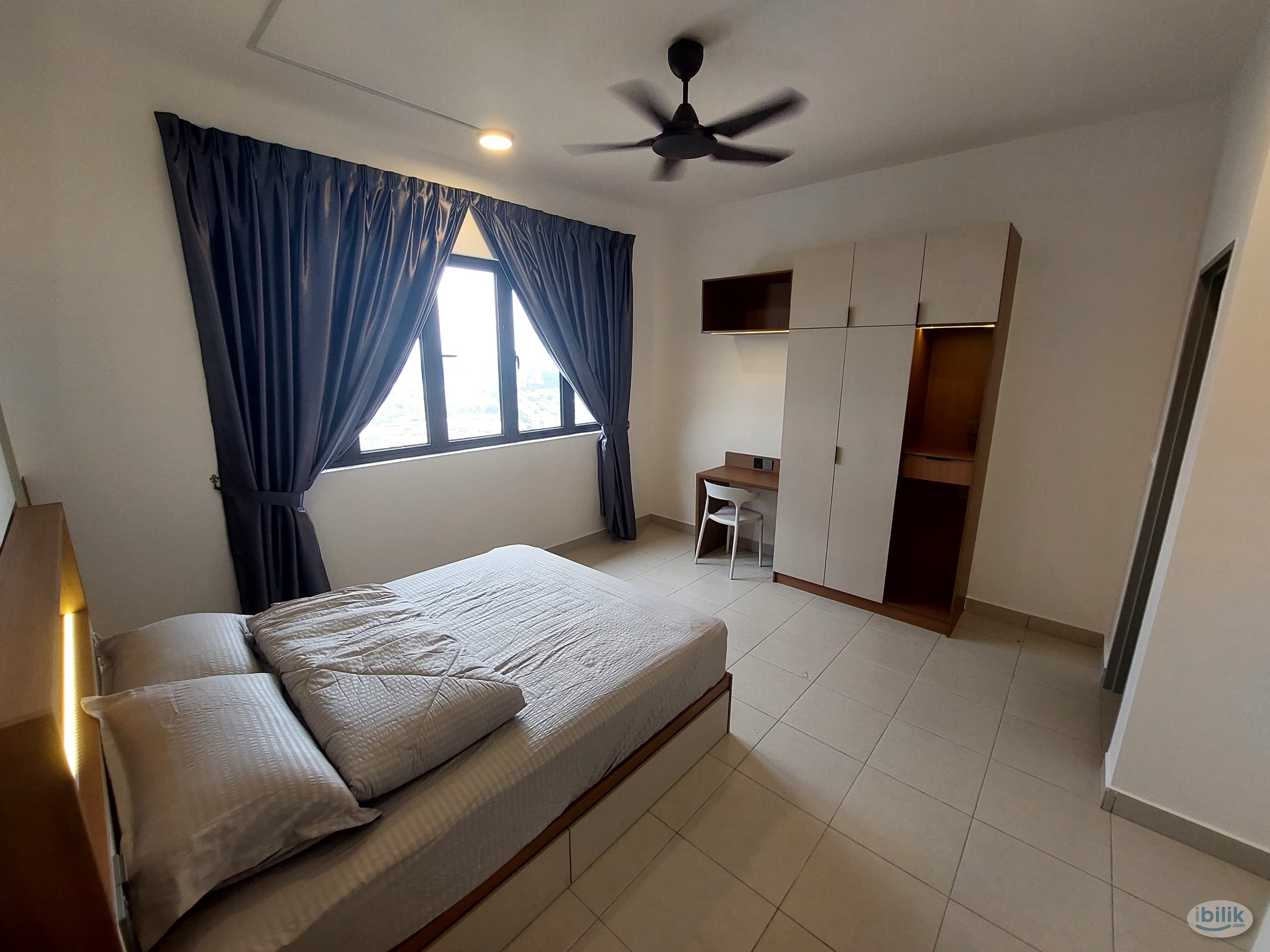 [🧕🏻Muslim Female Unit] Spacious Master Room for Rent: Luxury and ...