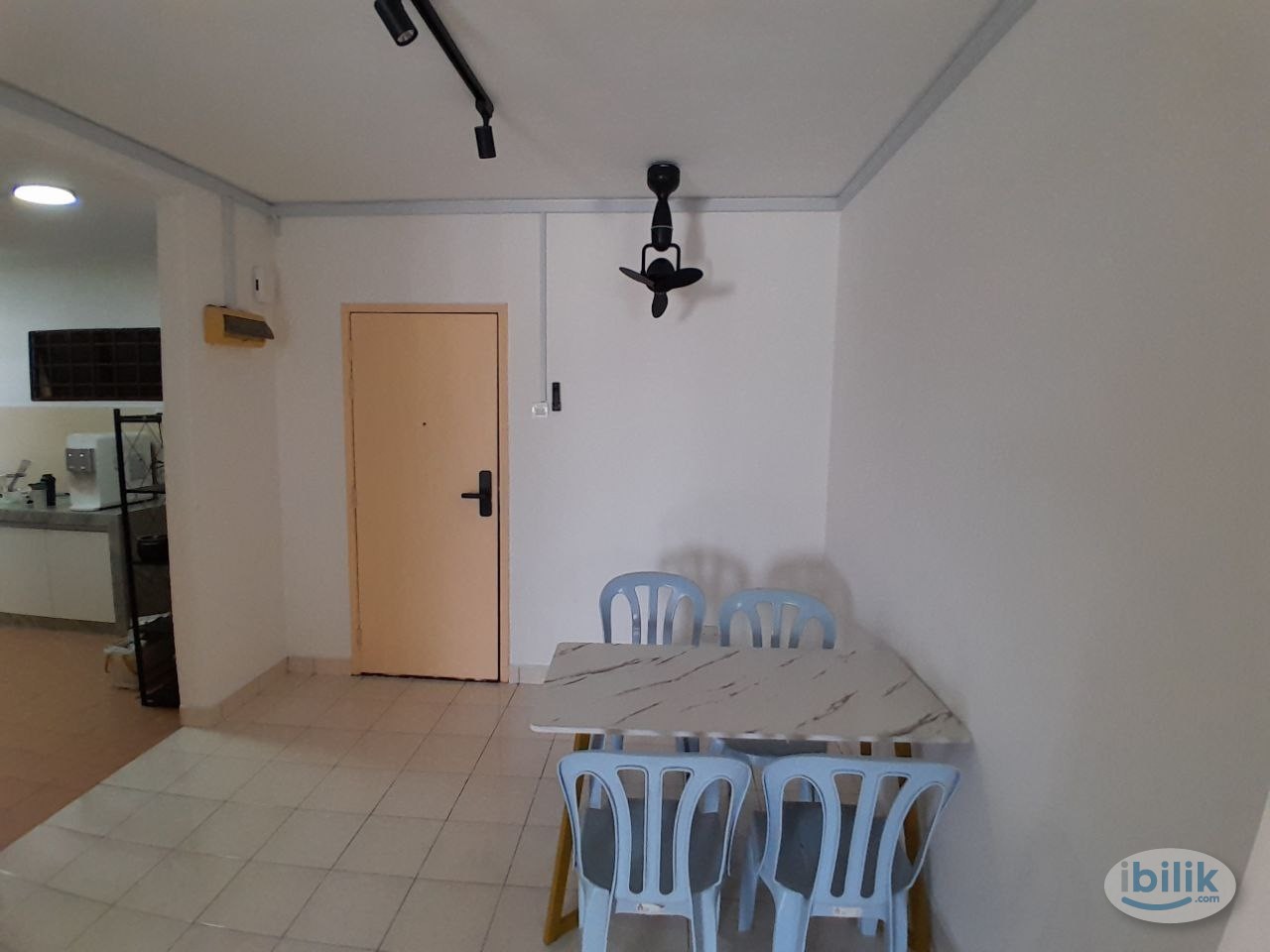 [Palm Spring] New Vacant Master Room with Private Toilet & Mini Fridge🌟Near MRT Surian, Sunway ...