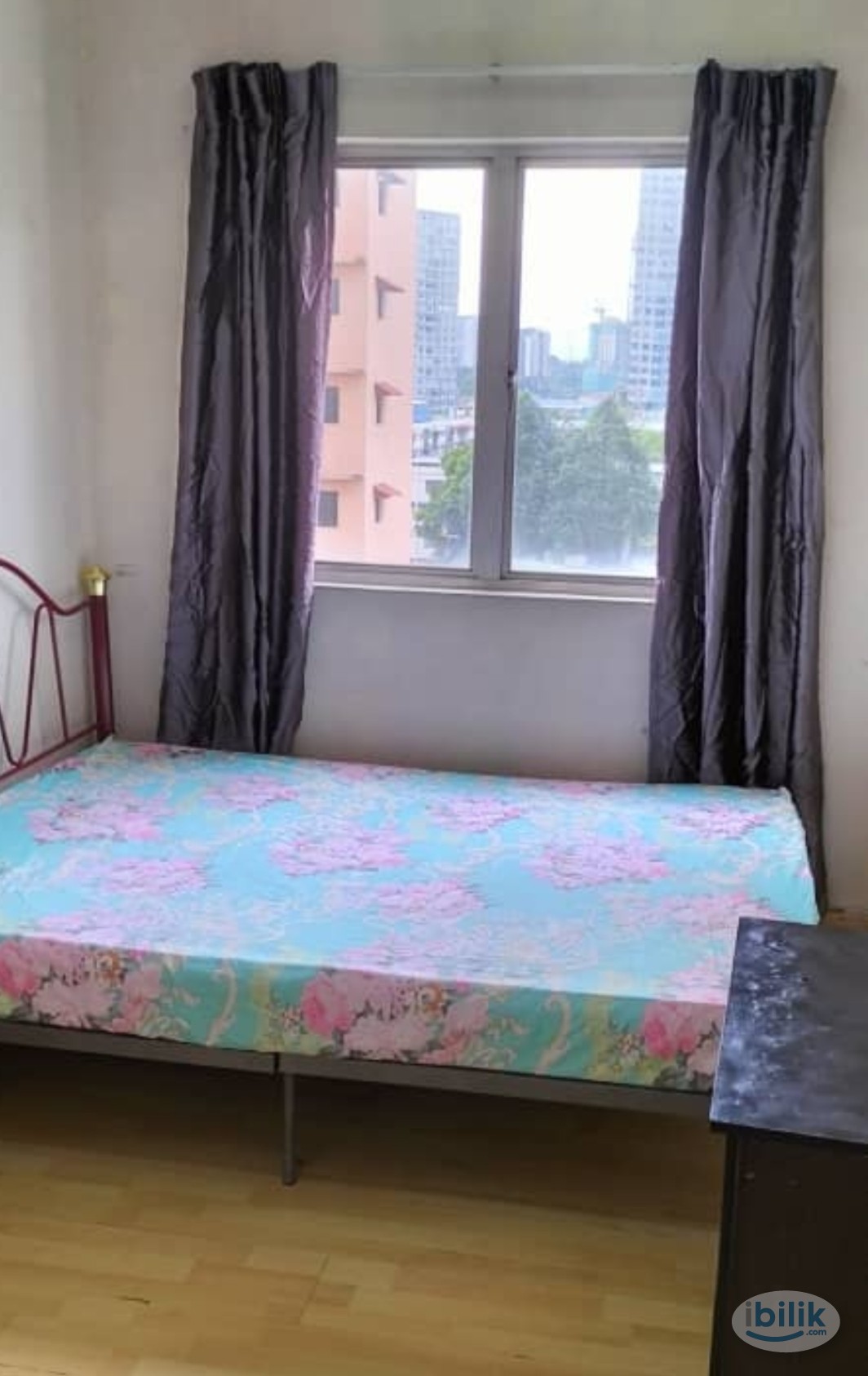 Medium Room for Couple ,Putra Suria Resident,2Min CHERAS LRT station ...