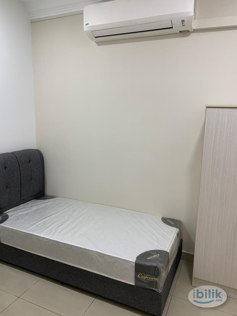 Single Room at SuriaMas, Bandar Sunway - Room For Rent in