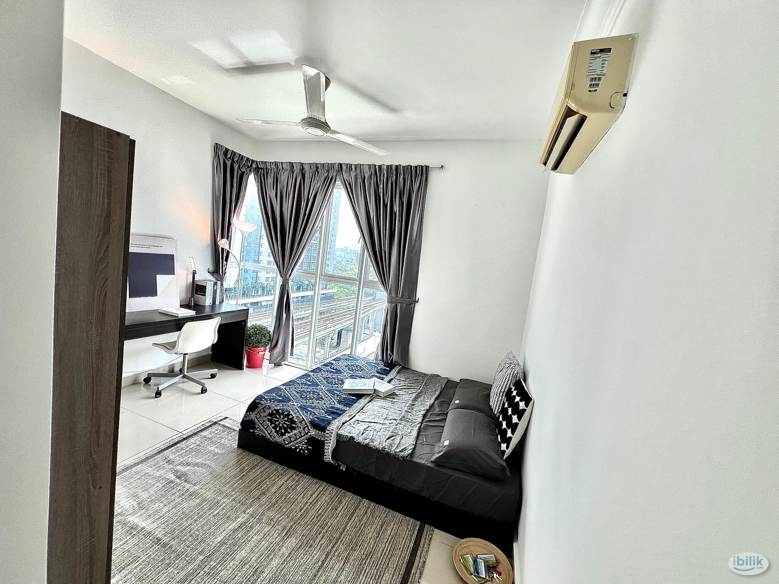 😍 5 mins walk to LRT 😍 Direct access to shopping mall 😍Free Wifi 😍Fully ...