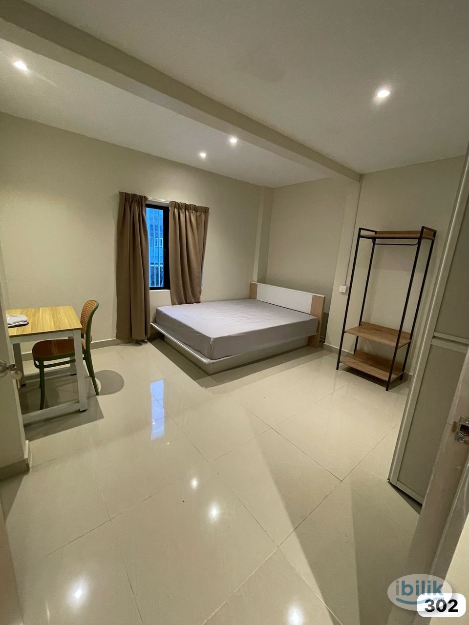 🏡 Zero Deposit & Deposit Swing & Pillow Co-Living Room at BINTANG PARK(IMBI) Hotel Jalan Padang ...
