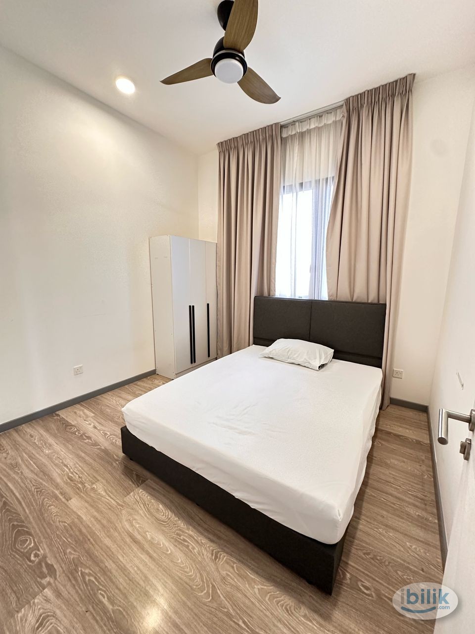 Medium Room at South Link Lifestyle Apartments, Bangsar South - Room ...