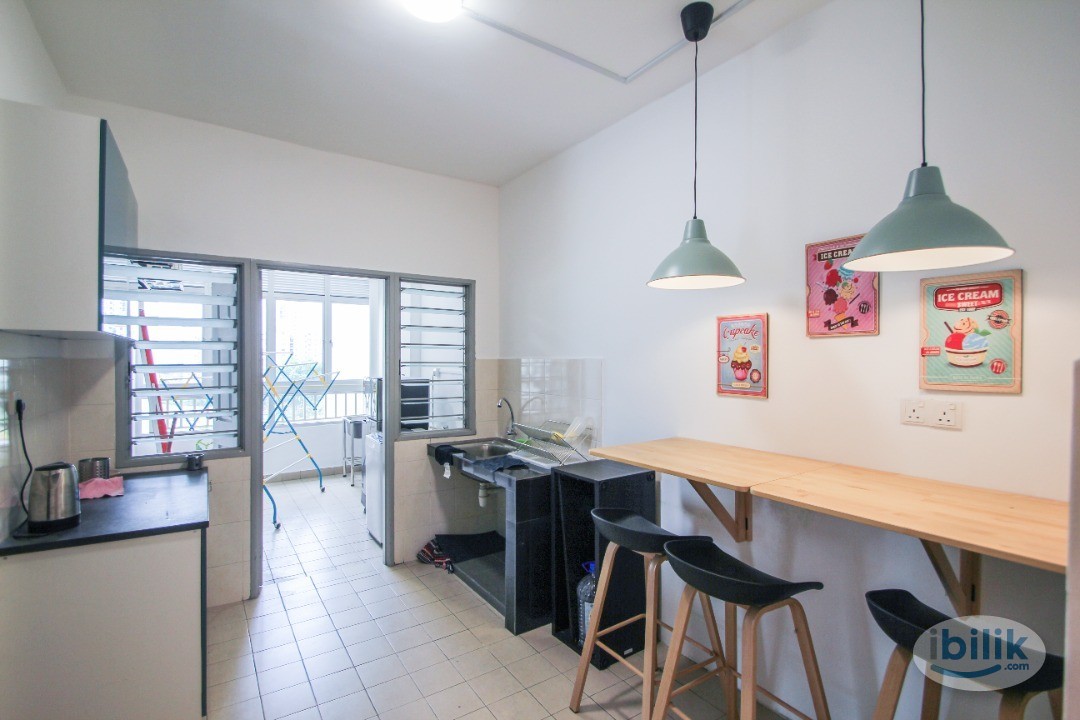 Single Room at SuriaMas, Bandar Sunway`` - Room For Rent in