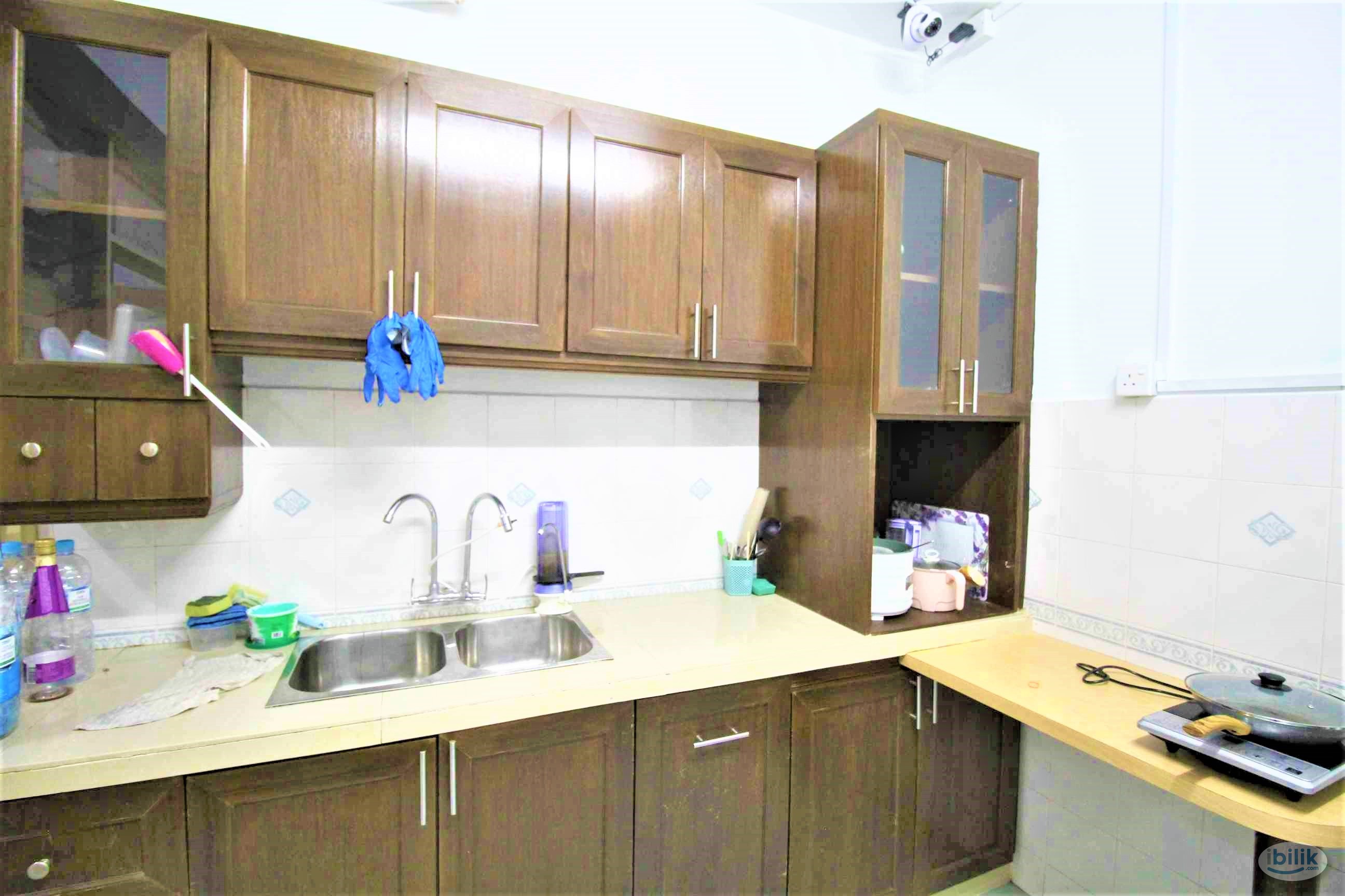 🔥FEMALE ONLY, Fully Furnished Balcony Big Queen Size Bedroom, 10 mins ...