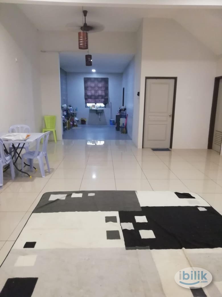 Master Room at Nilai, Negeri Sembilan - Room For Rent in