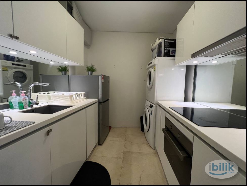 2604. Single Room at Vista Angkasa, Pantai - Room For Rent in