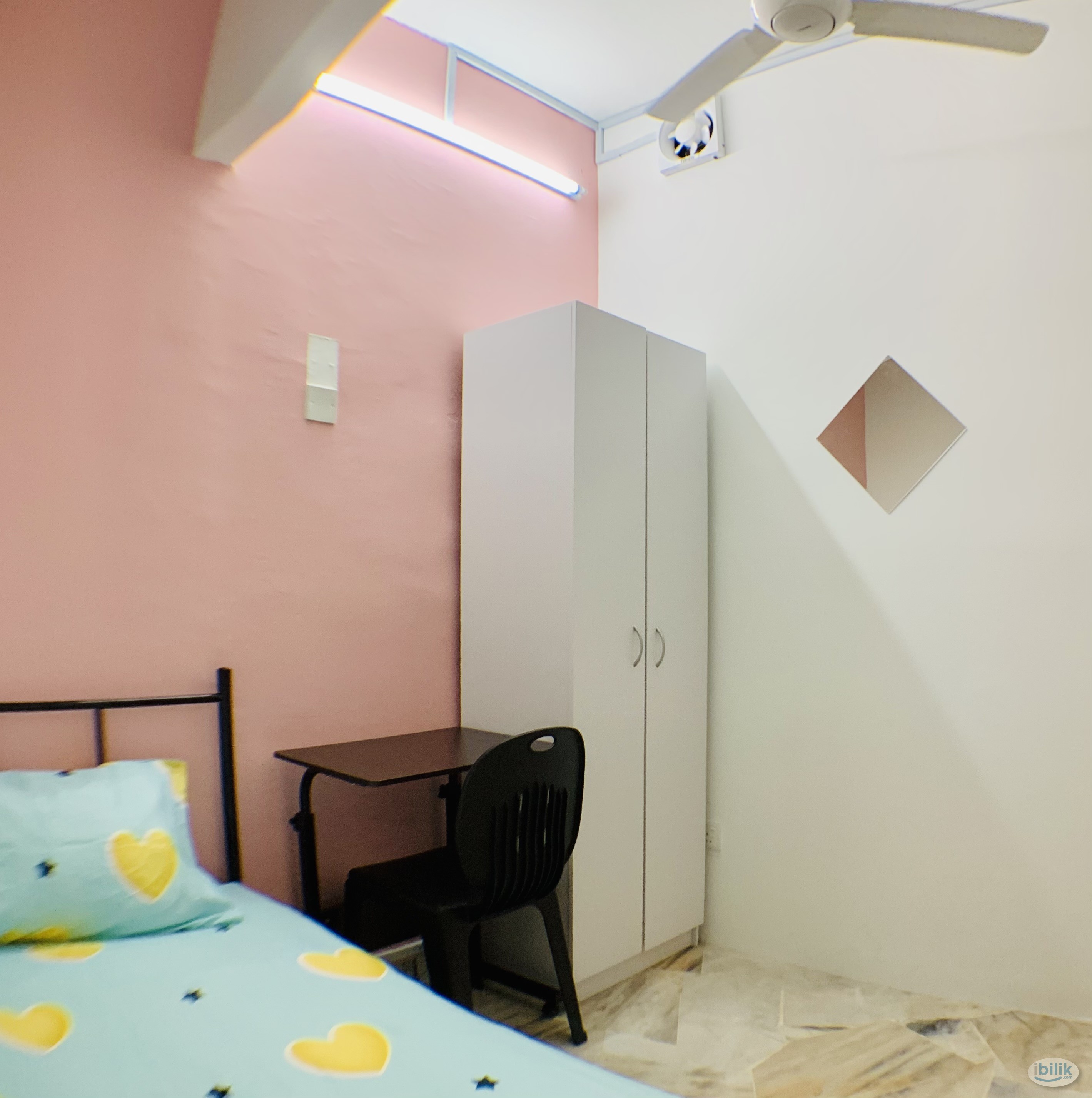 (Ladies only) Bilik Bajet Nearby LRT MRT MALURI, Sunway Velocity, Aeon ...