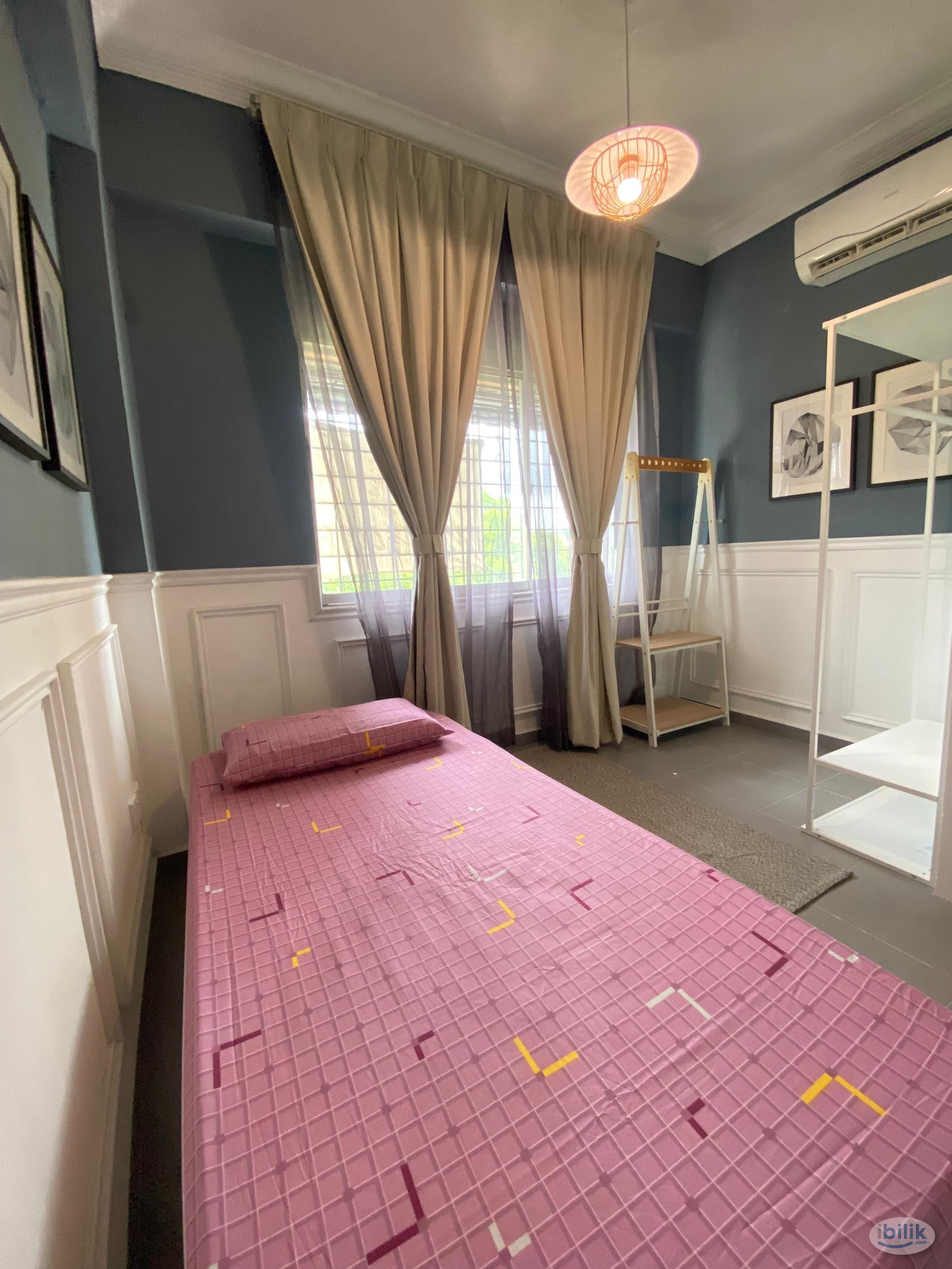 Middle Room at Kota Impian Apartment, Bandar Putra Permai - Room For Rent in