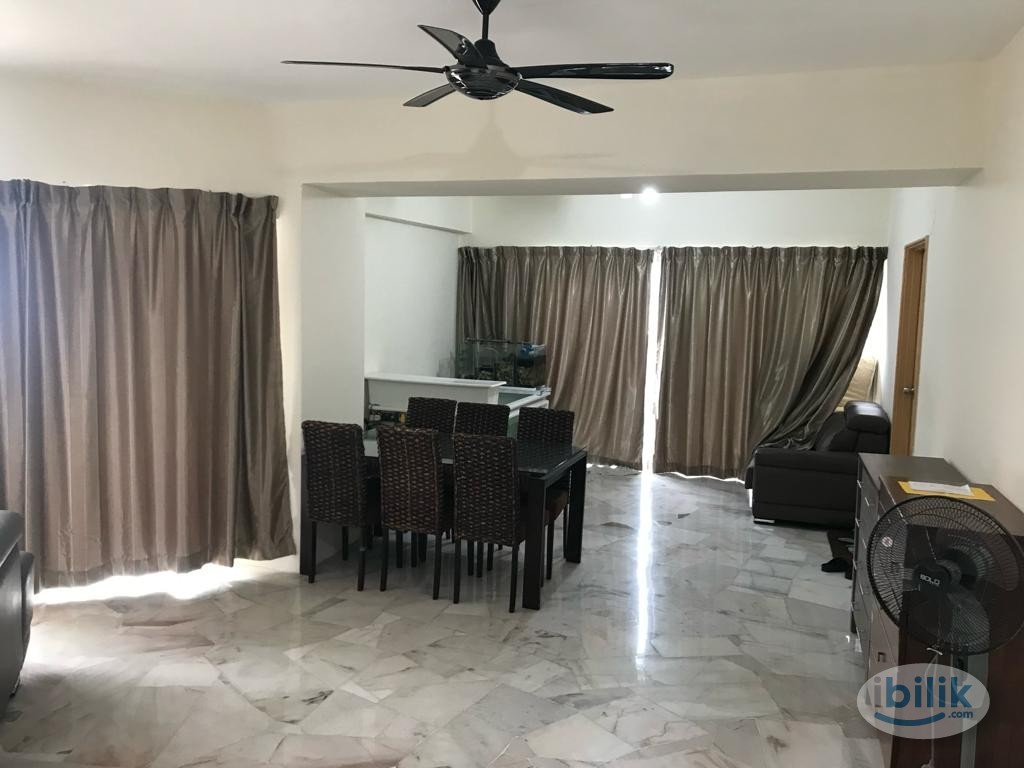 Middle Room at Bukit Pandan 2, Pandan - Room For Rent in
