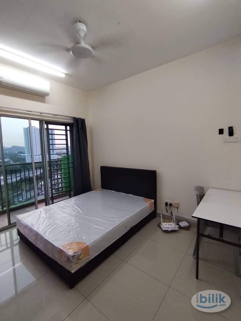 Middle Room at OUG Parklane, Old Klang Road - Room For Rent in