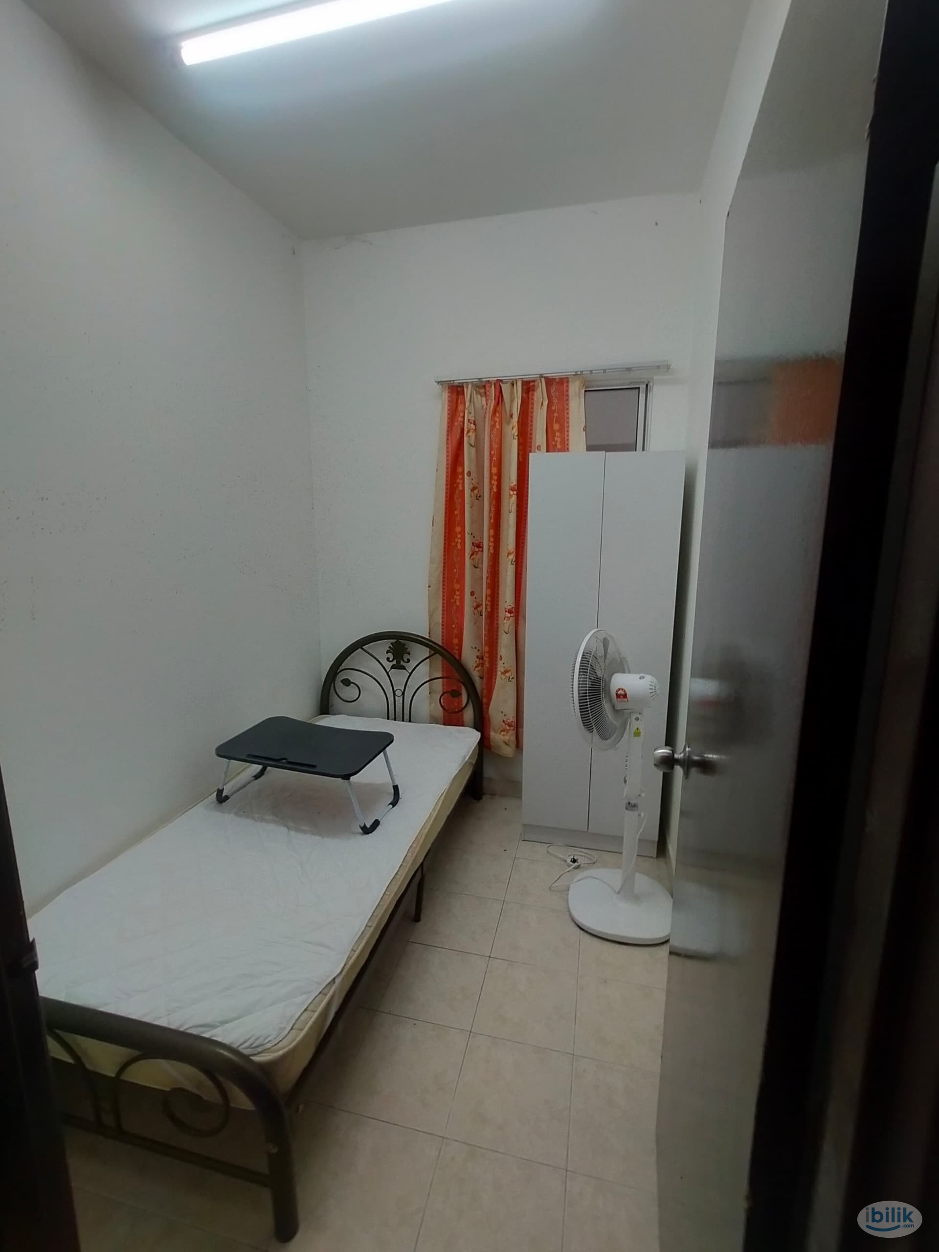 F/Furnish Single Room at D'Aman Ria, Ara Damansara - Room For Rent in