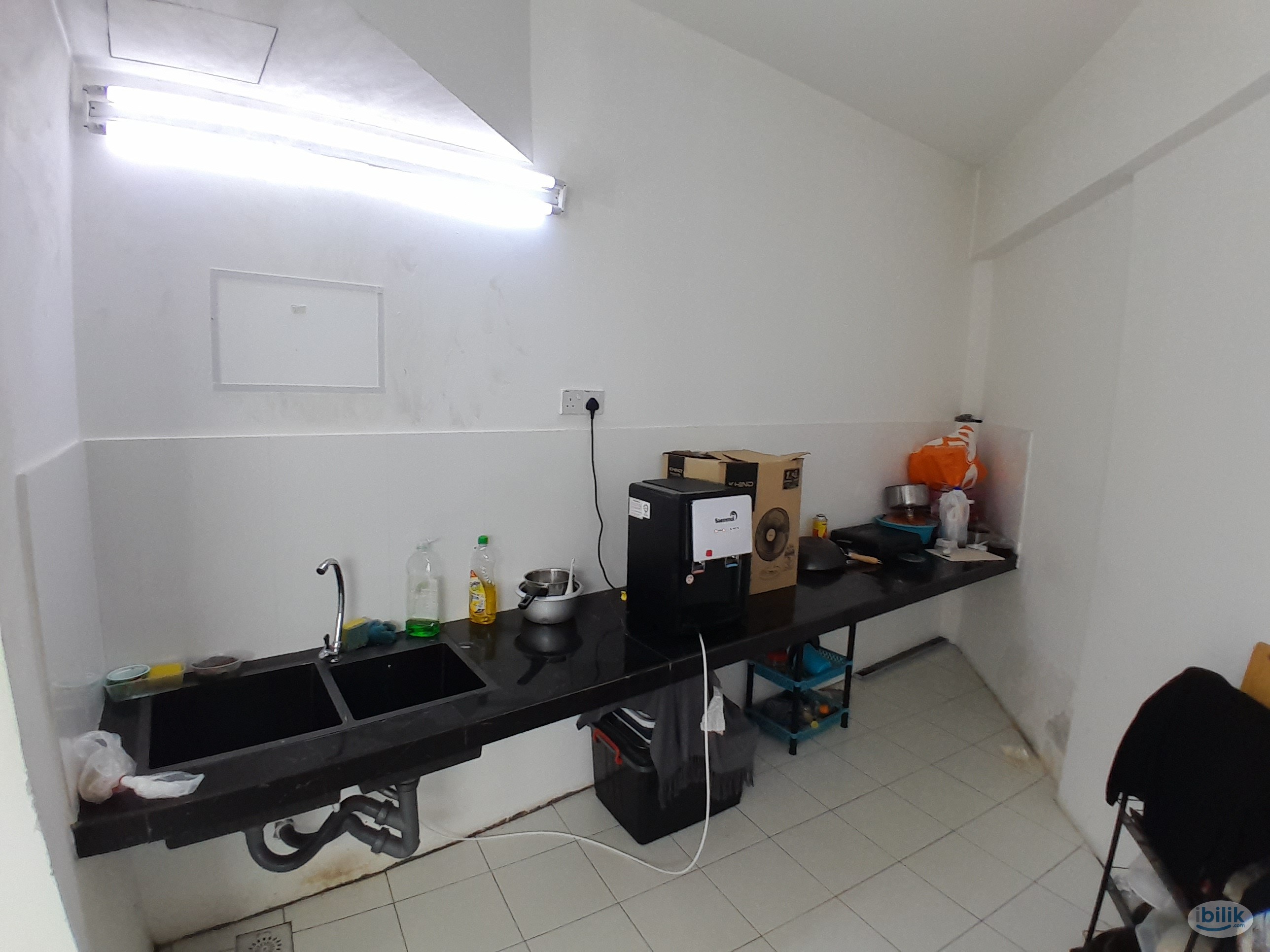 [M1 Hotel] Studio Room with Small Pantry & Private Toilet Near Sunway ...