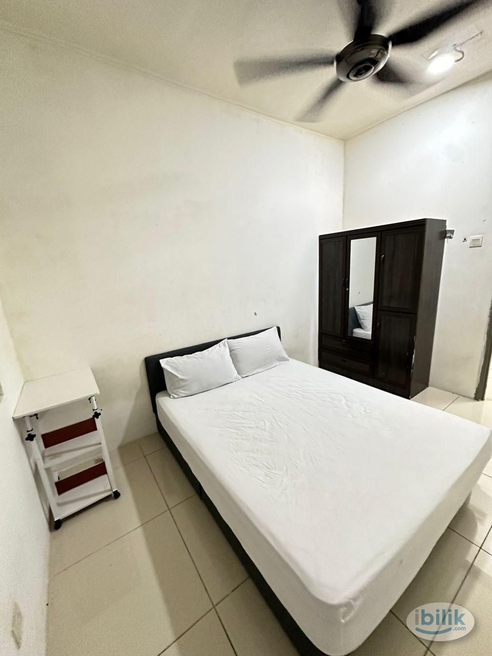 Middle Room at Residensi Kerinchi Bangsar South, Pantai - Room For Rent in