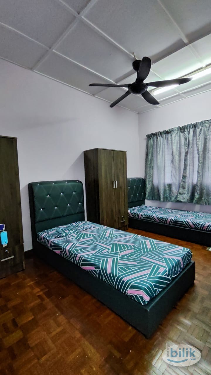 Master Room at Pandan, Ampang - Room For Rent in