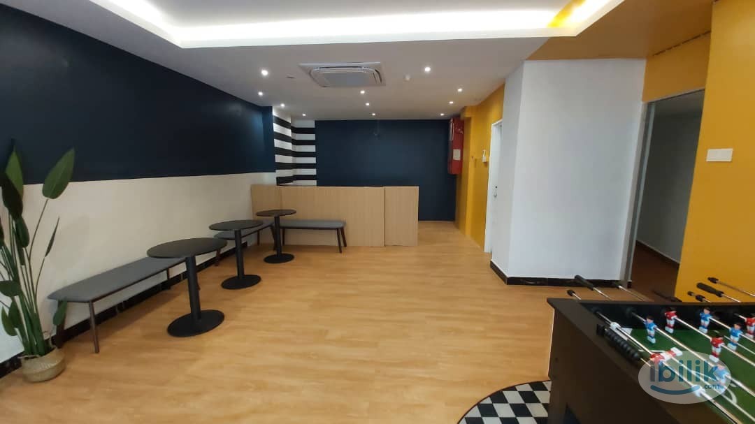 Walking distance @ BRT Mentari, single room at Q-Inn Hotel PJS 8 ...