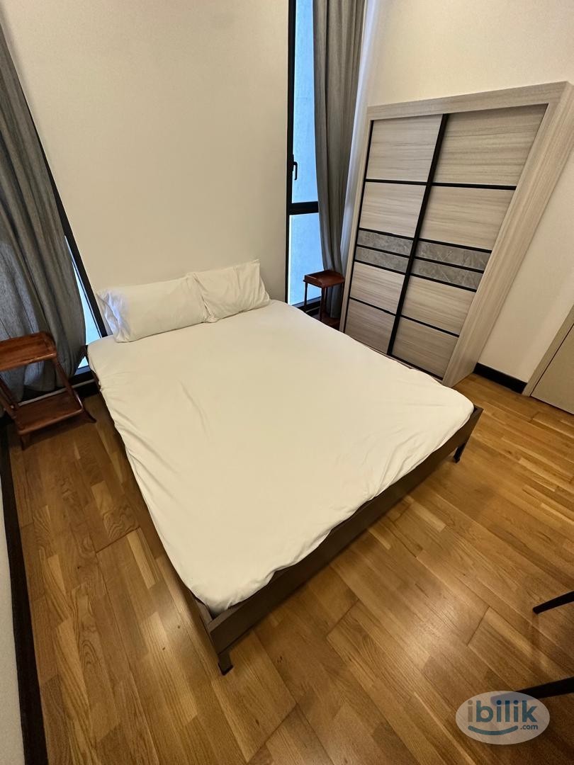 Middle Room at KL Gateway, Bangsar South - Room For Rent in