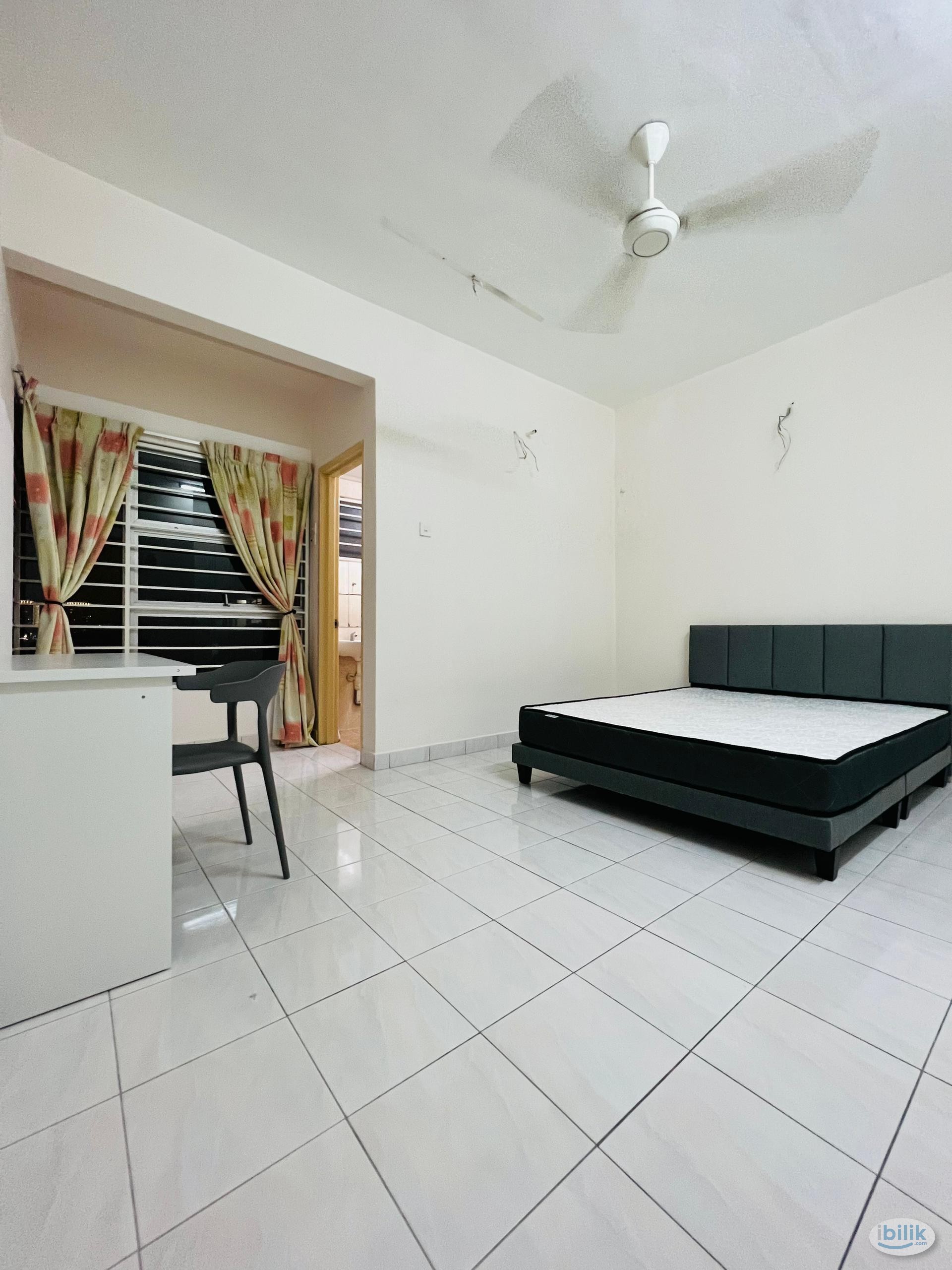 ️Aircon🏠Wangsa Metroview Townvilla 🛌Master Room 🛁 Attched Bathroom | 💡All-Inclusive | 🚉Walk to ...
