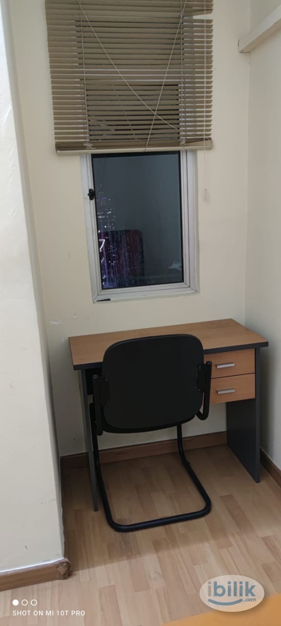 Nice Small Room for Rent @ Millennium Square, 5 mins walk to LRT ...