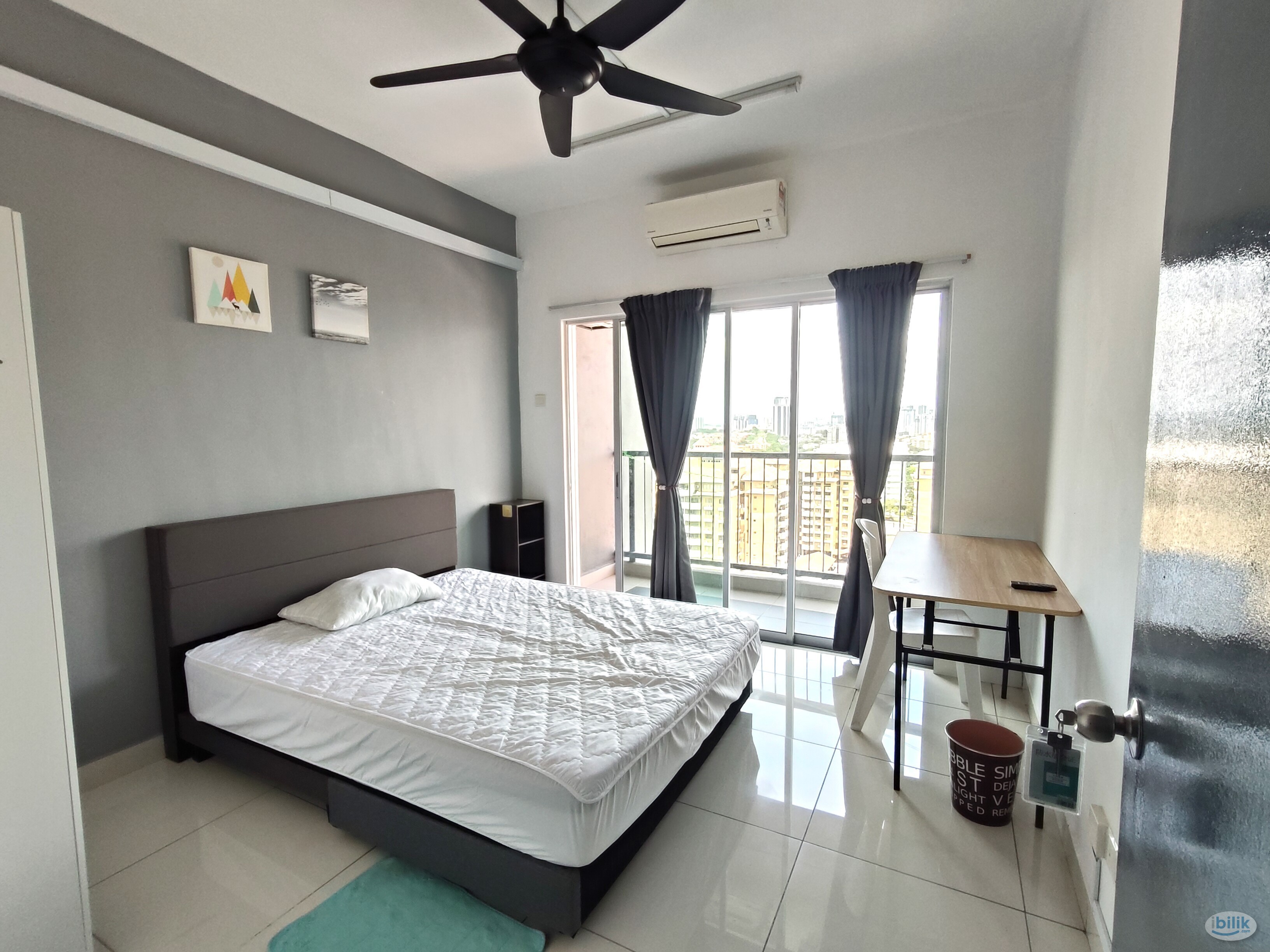 1120 Room for rent Master RM900, Balcony RM650, Single RM550. Warm setup, soft furnishings, easy ...
