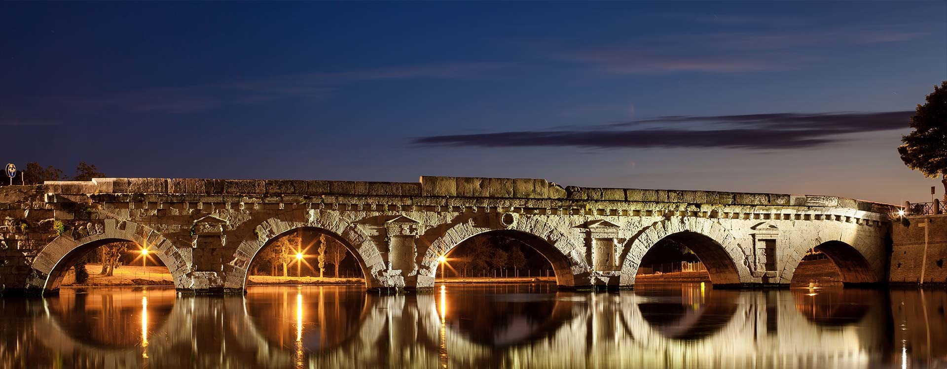 Augustus' arch and Tiberius' bridge: two Roman monuments in Rimini ...