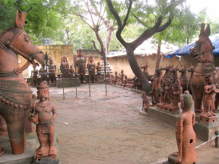 Exploring Traditional Crafts through The Crafts Museum in Delhi - Make ...