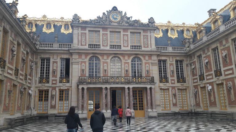 A visit to the Palace of Versailles - Make Heritage Fun!