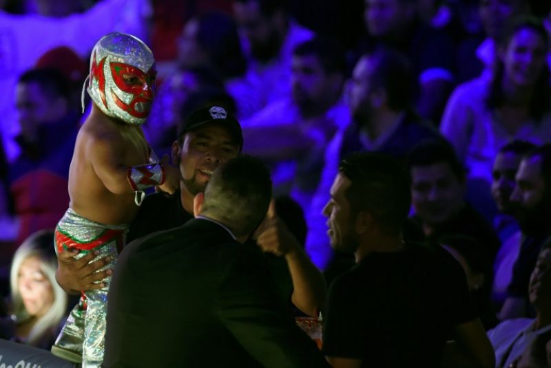 Mexico's dwarf wrestlers fight back against mockery to become stars
