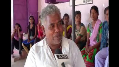 Meet Shyamsundar, a labourer who houses and feeds 98 homeless children