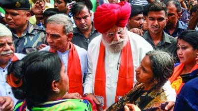 Bhatpara erupts again after BJP team visit