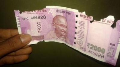 Rs 2000 note allegedly crumbled within hours in Kerala