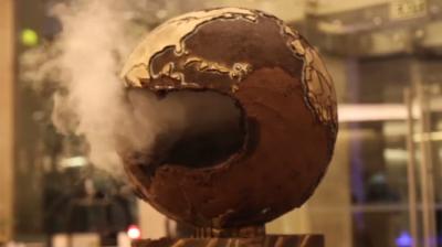 Restaurant makes 'Chocolate Earth' to highlight climate change