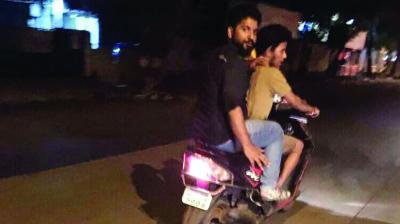 Delhi: 2 men on motorcycle stalk, gesture at 22-yr-old woman; complaint ...