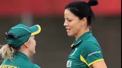 Van Niekerk admits being 'tough' on wife Kapp over favouritism fears