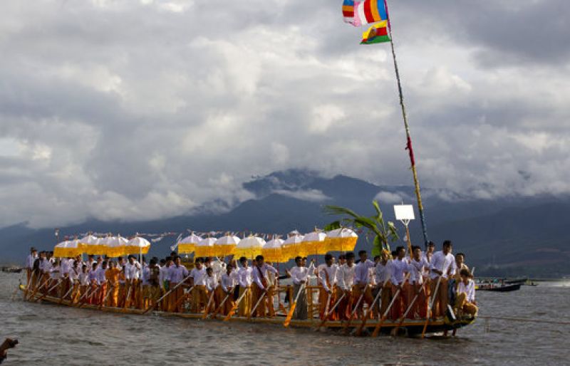Buddhist devotees offer prayers during Myanmar's Pagoda Festival