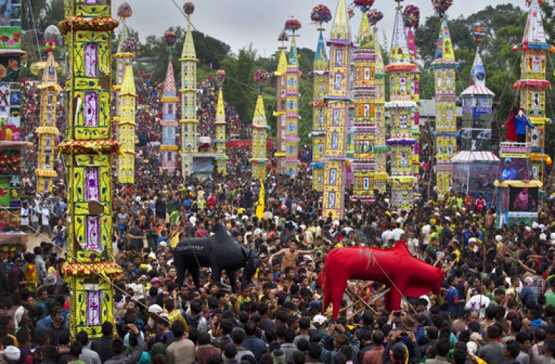 Hundreds participate in Behdienkhlam festival in Meghalaya